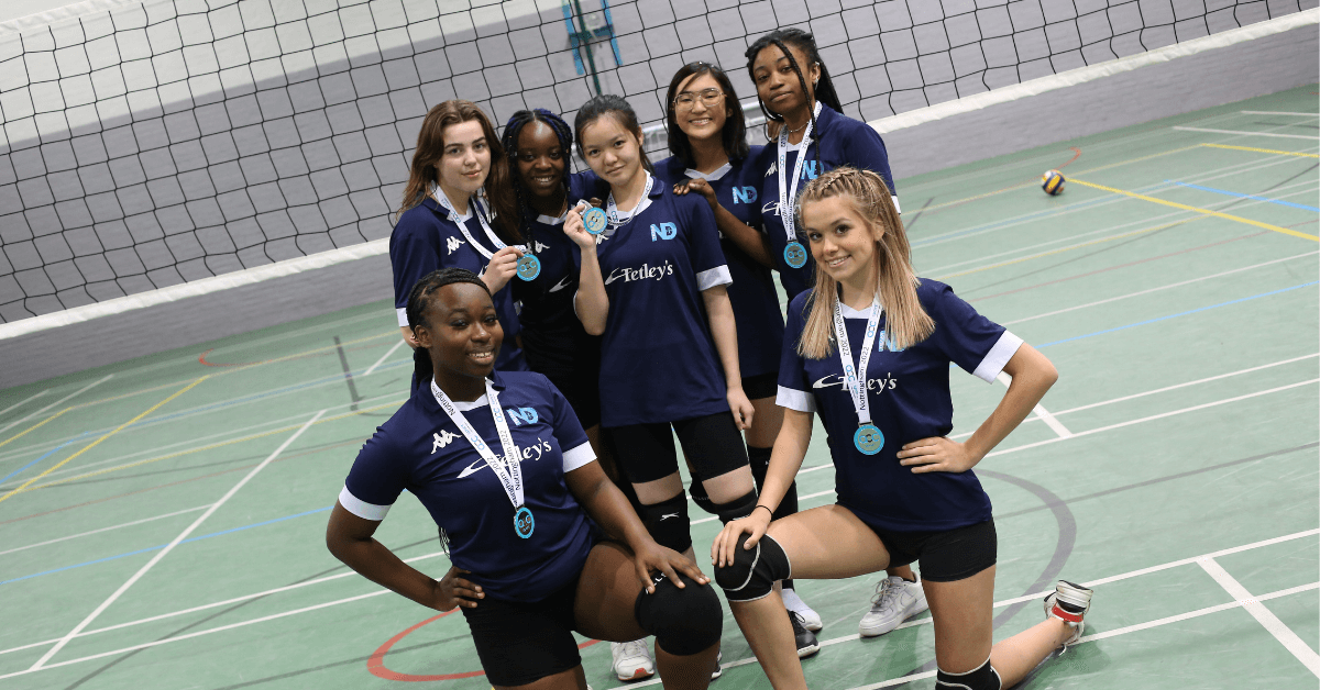 Volleyball Team Wins Silver in National Championships